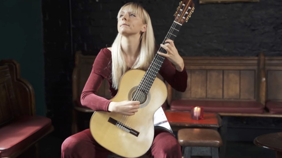 Alexandra Whittingham plays Julia Florida by Agustín Barrios Mangoré ...